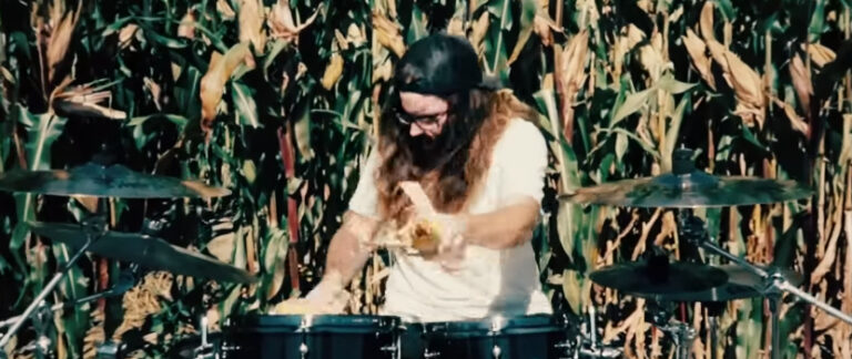 Man Covers Korn With Corn In A Cornfield - Theprp.com