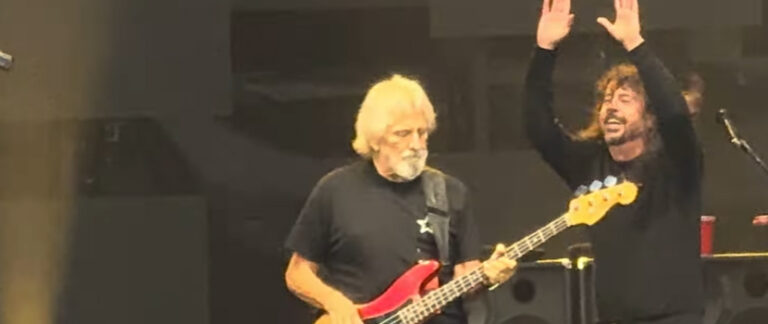 Watch Foo Fighters Cover Black Sabbath's "Paranoid" With Geezer Butler ...