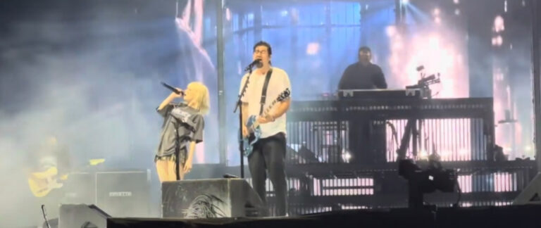 Watch Deftones Perform "Minerva" With Paramore's Hayley Williams Live ...