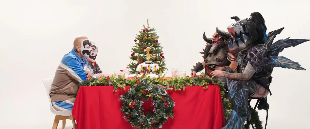 Insane Clown Posse Face GWAR In 'Hot Ones Versus', Shaggy 2 Dope ...