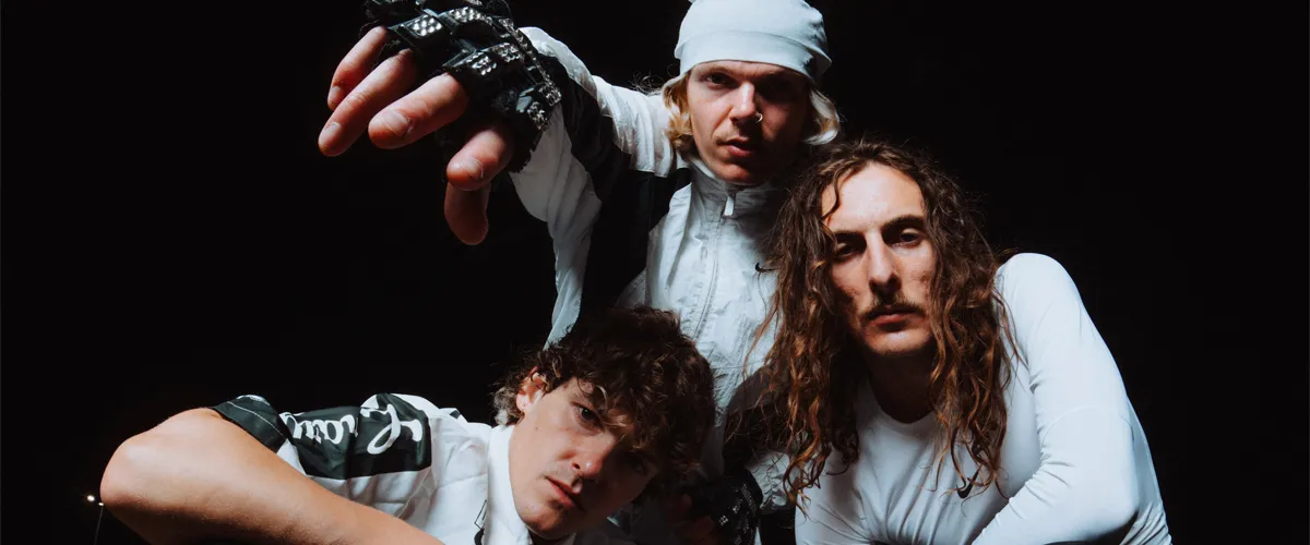 Diamond Construct's "Discarded" Music Video Premieres - Theprp.com