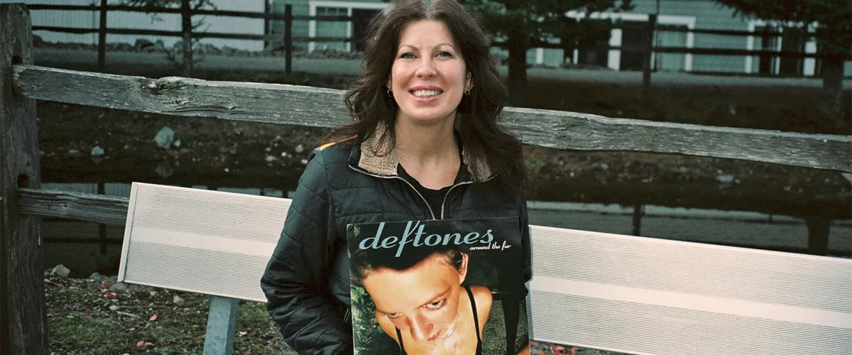 The Woman From Deftones' Iconic "Around The Fur" Album Cover Looks Back ...